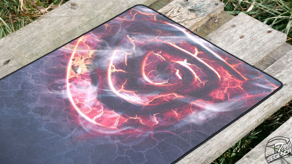 Genesis Carbon 500 Maxi Lava G2 - Mouse Mat Review